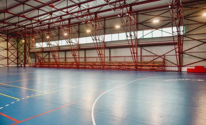 Amenajare terenuri si baze sportive cu gazon sintetic, natural si ...