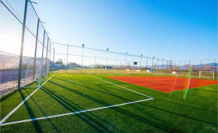 Amenajare terenuri si baze sportive cu gazon sintetic, natural si ...