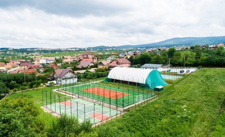 Amenajare terenuri si baze sportive cu gazon sintetic, natural si ...
